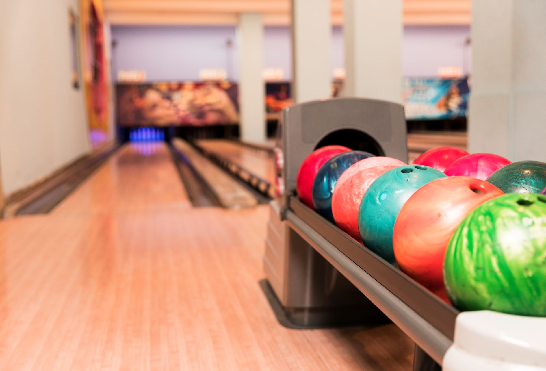 Want Happy Customers? 6 Lessons Learned From Throwing a Bowling Party
